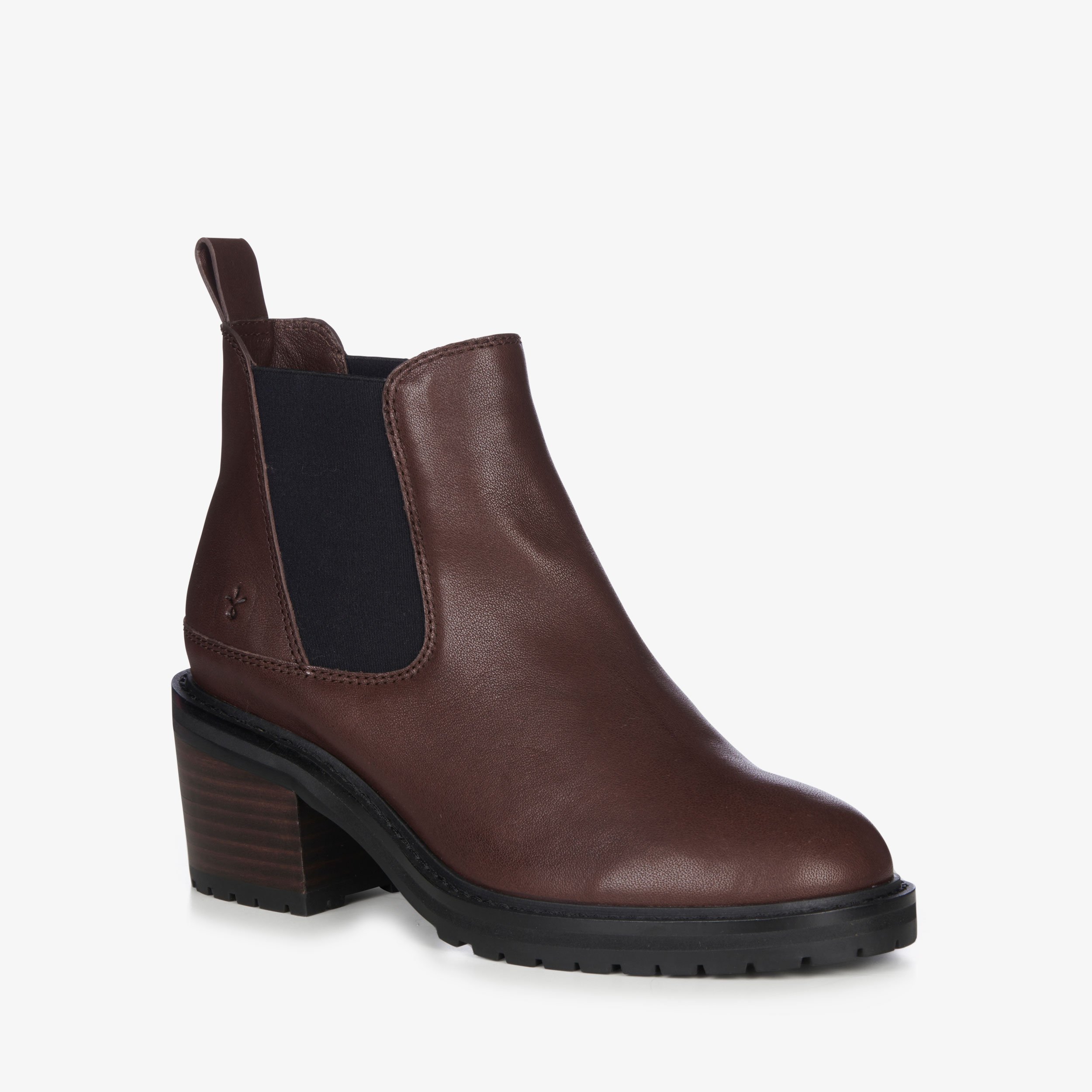 Clare WALNUT | EMU Australia