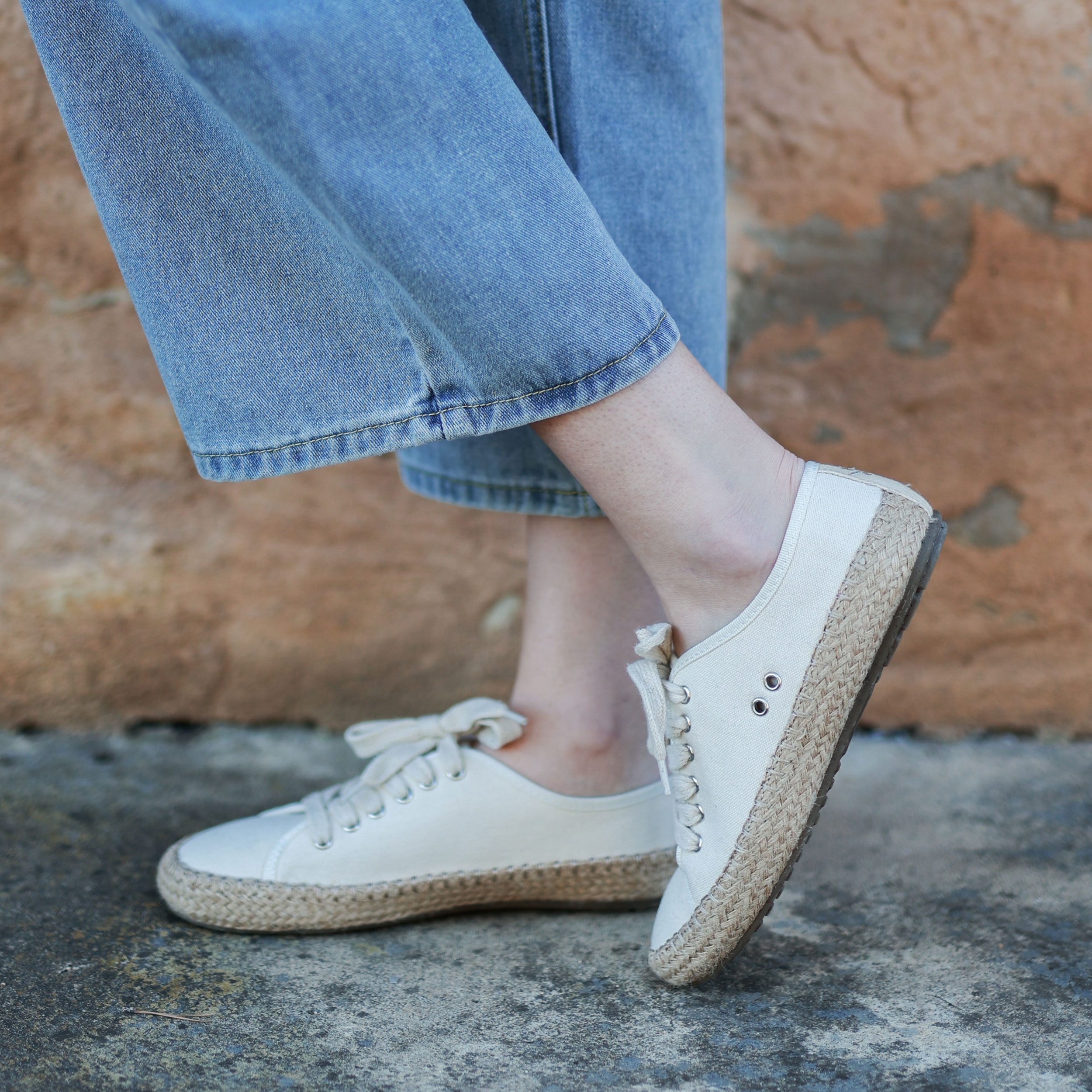 Agonis Organic | EMU Australia